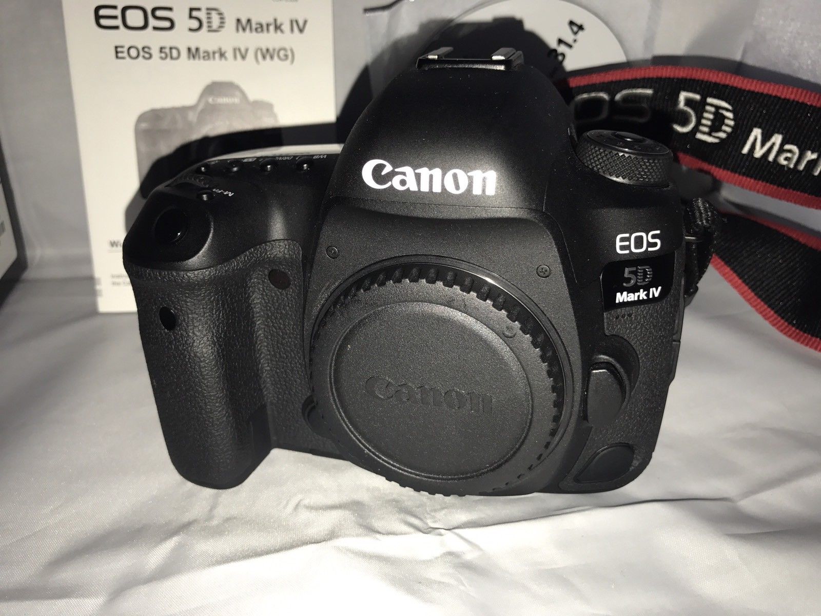 Canon Camera EOS 5D Mark IV 30.4MP Digital SLR | TokoBlackMarket.com