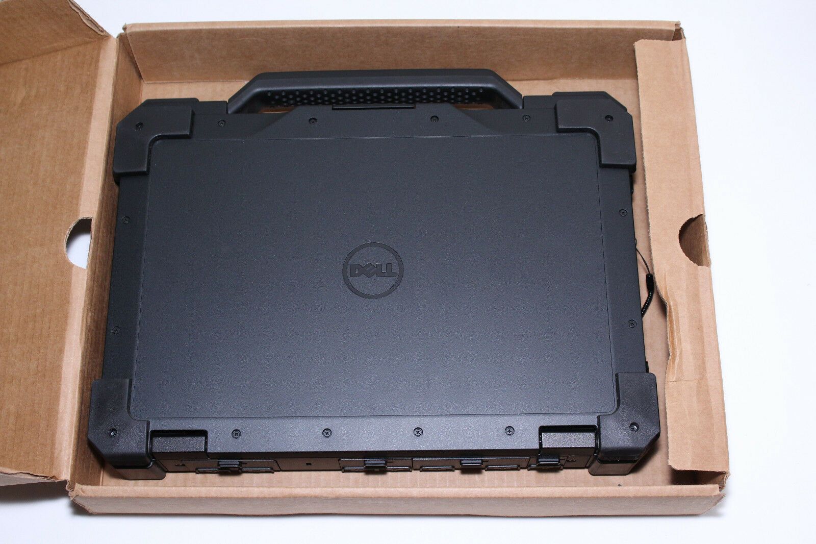 Dell Latitude 14 7414 Rugged Extreme | TokoBlackMarket.com